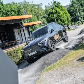 Compact Training GLC - Offroad-Fahrerlebnis mit dem Mercedes-Benz GLC ...