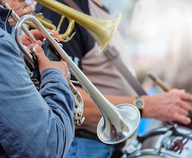 Brassed off - Mit Pauken und Trompeten - Nach dem Drehbuch von Mark ...